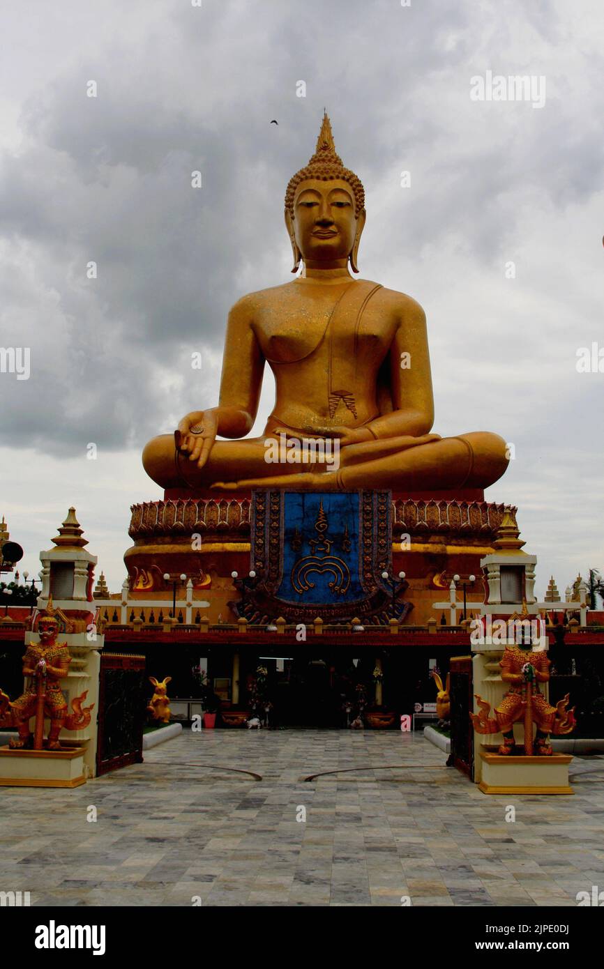 Bouddhisme statue de bouddha hi-res stock photography and images - Alamy