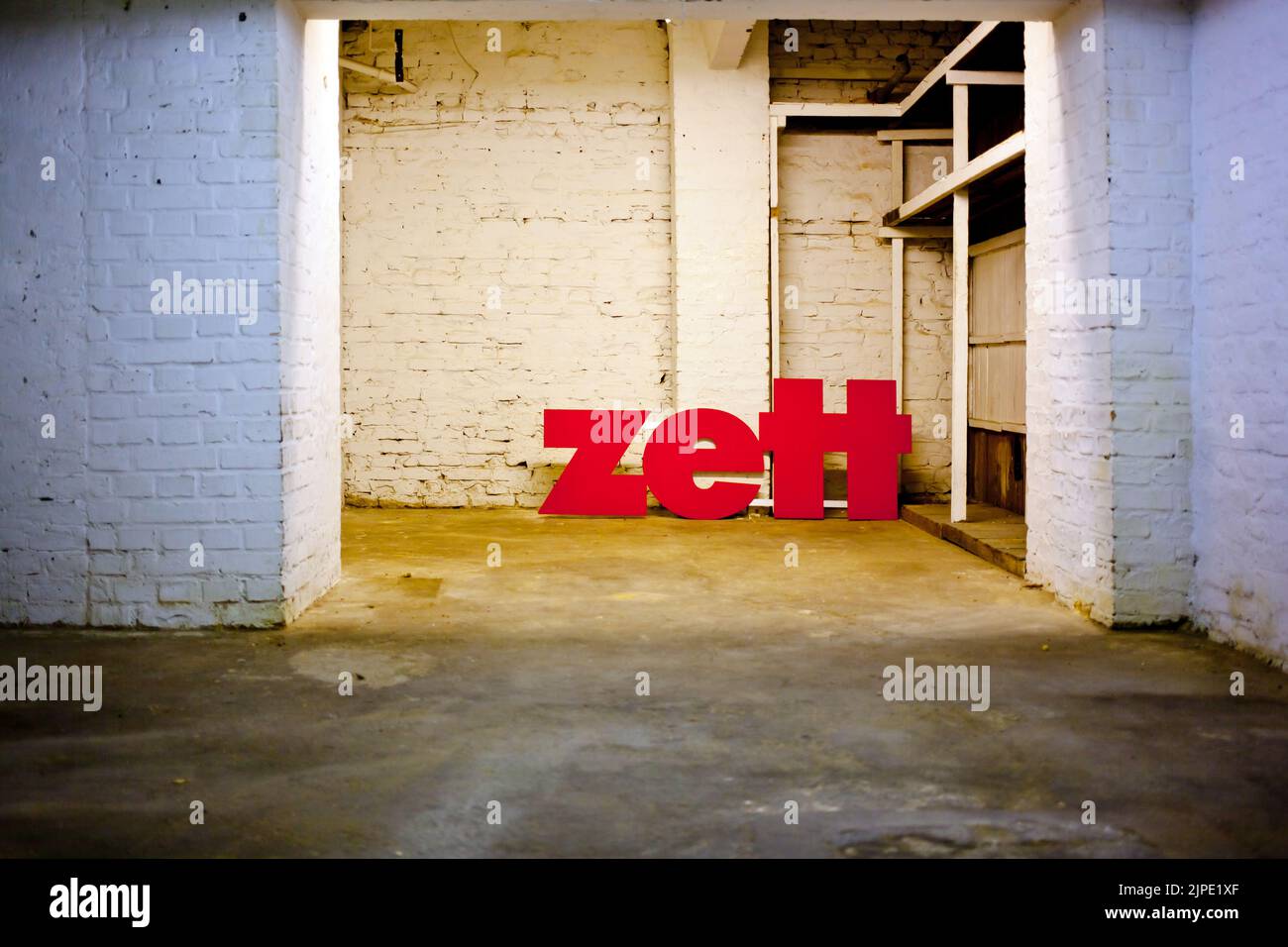 Zett hi-res stock photography and images - Alamy