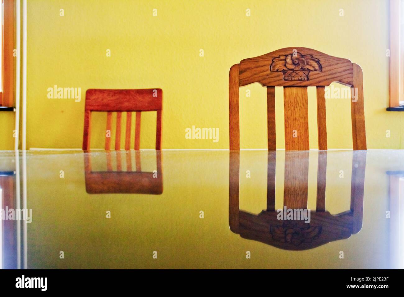 reflection, wooden chair, glass table, reflections, wooden chairs ...