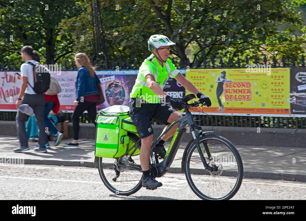 Paramedic in scotland hi-res stock photography and images - Alamy