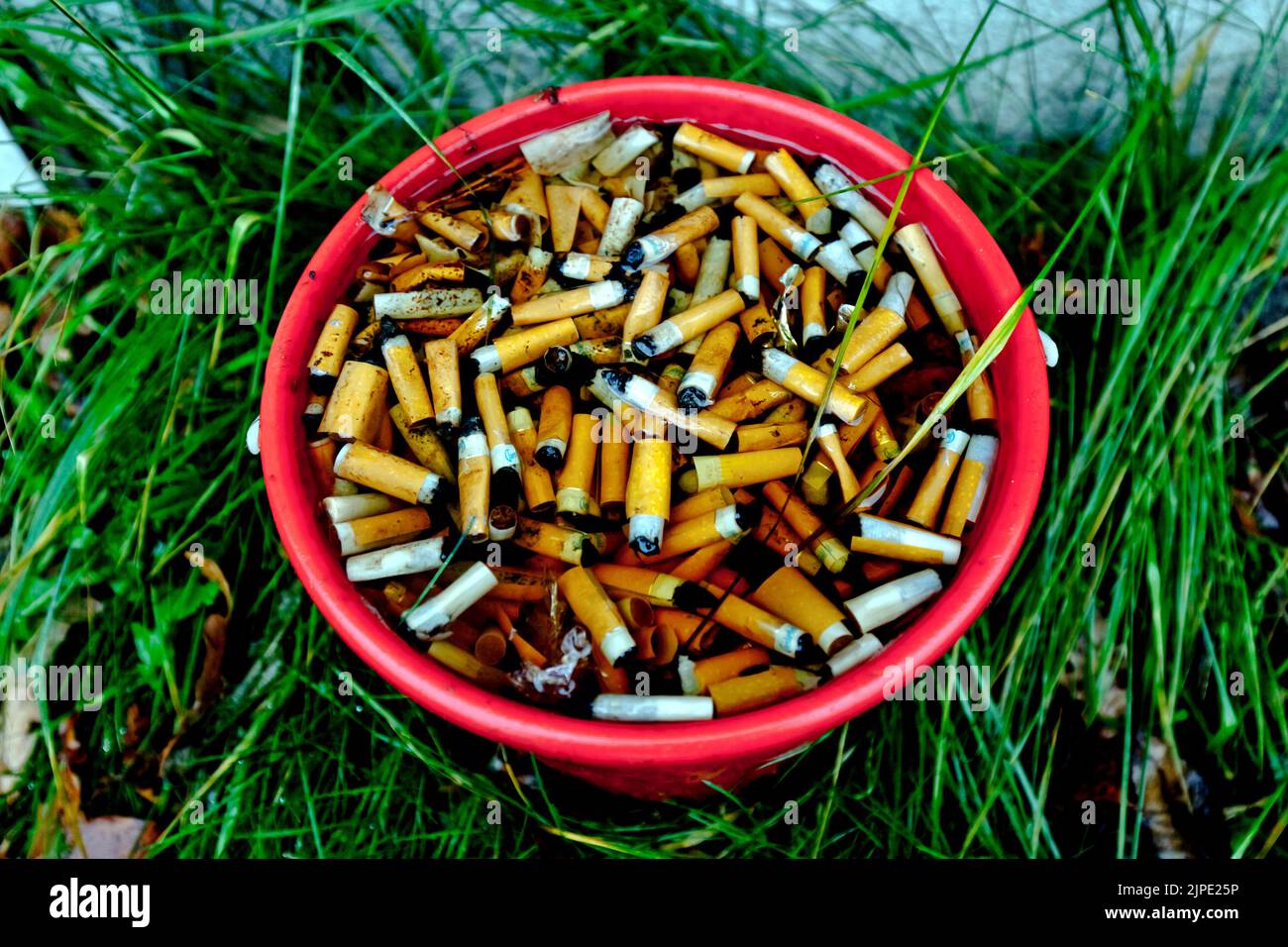 addiction, waste, bucket, cigarette stub, addictions, wastes, buckets ...
