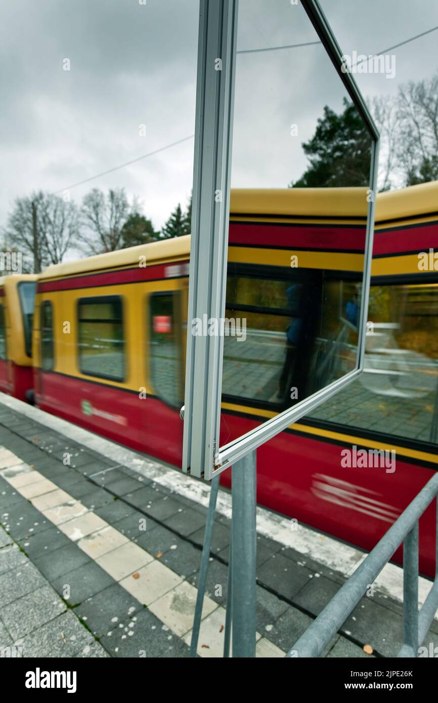 mirror, s-bahn, s-bahn station, mirrors, s-bahns, s-bahn stations Stock ...