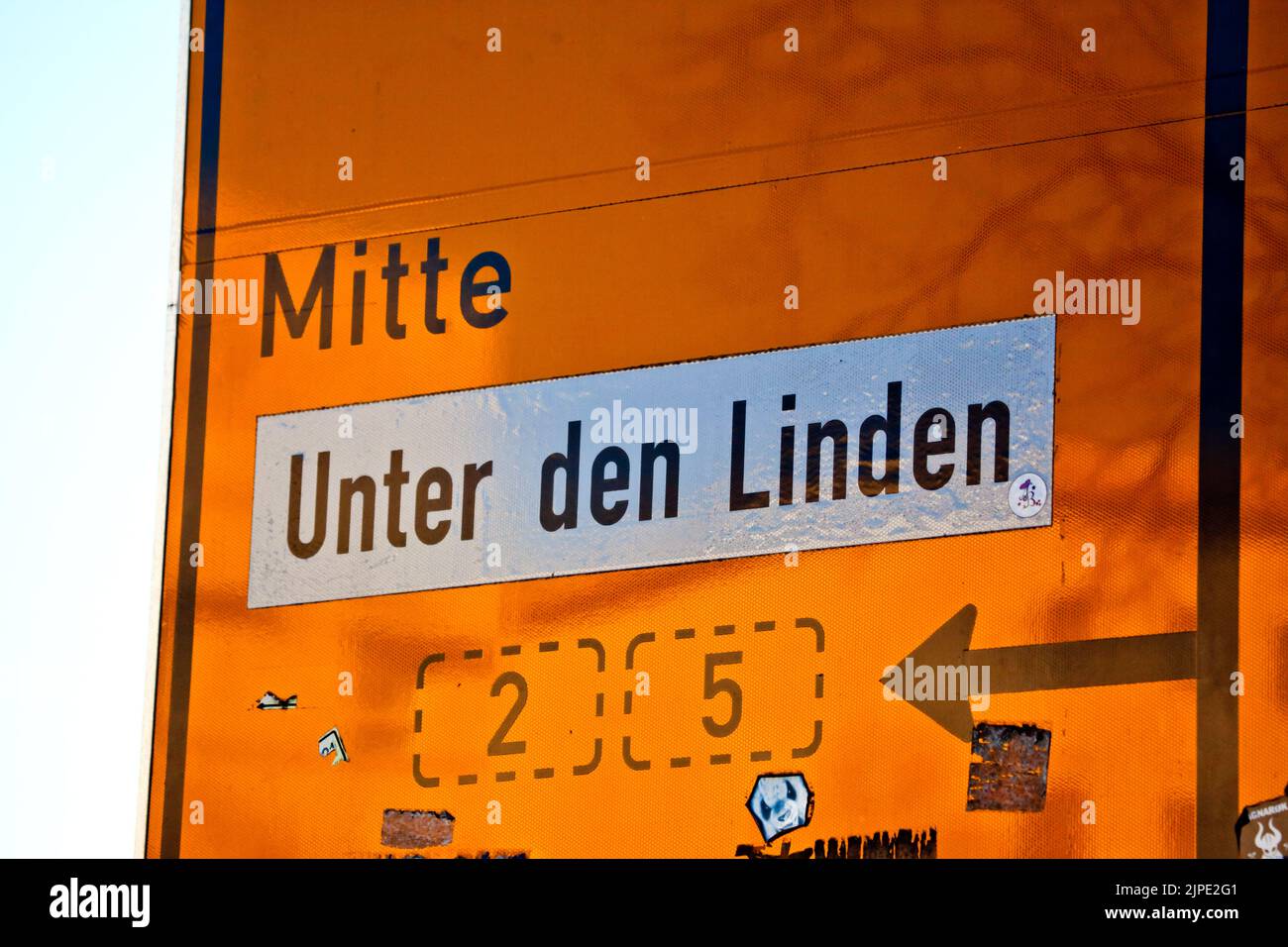 traffic sign, unter den linden, berlin mitte, road sign, road signs ...