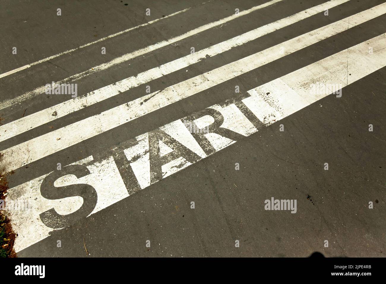 Start start horizontal hi-res stock photography and images - Alamy