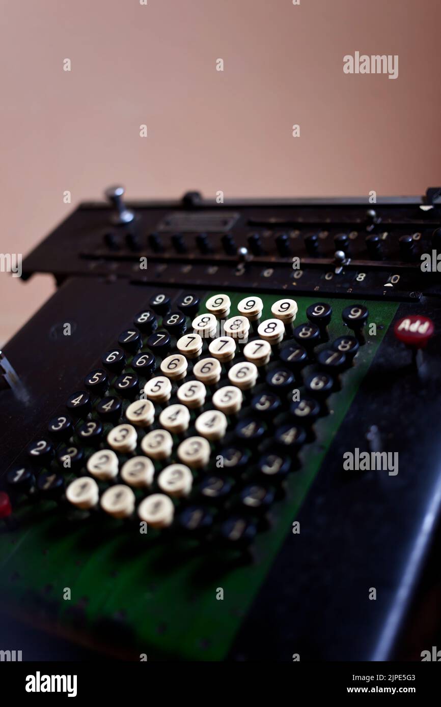 Calculating machines hi-res stock photography and images - Alamy