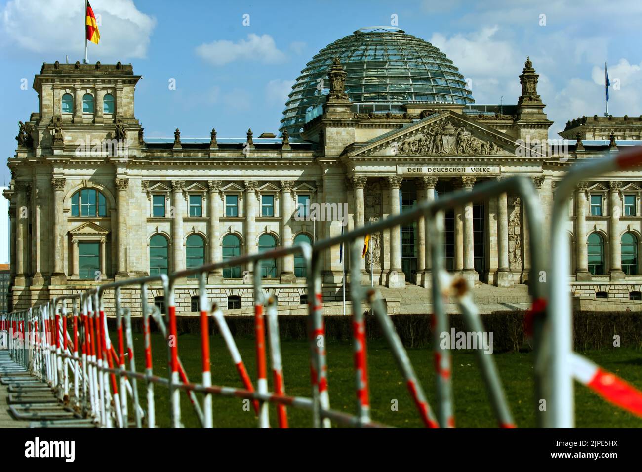 berlin, barrier, reichstag building, barriers Stock Photo - Alamy