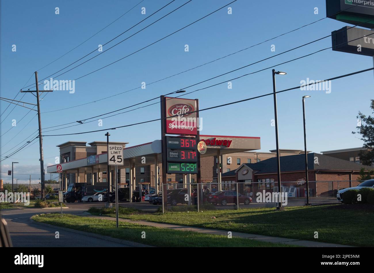 Speedway logo hi-res stock photography and images - Alamy