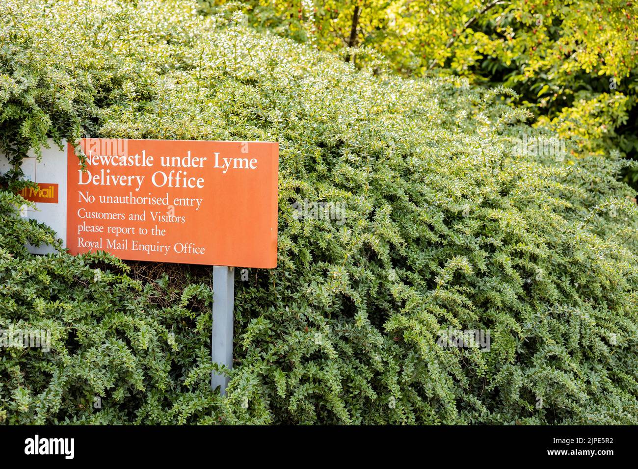 Delivery of letters and parcels hi-res stock photography and images - Alamy