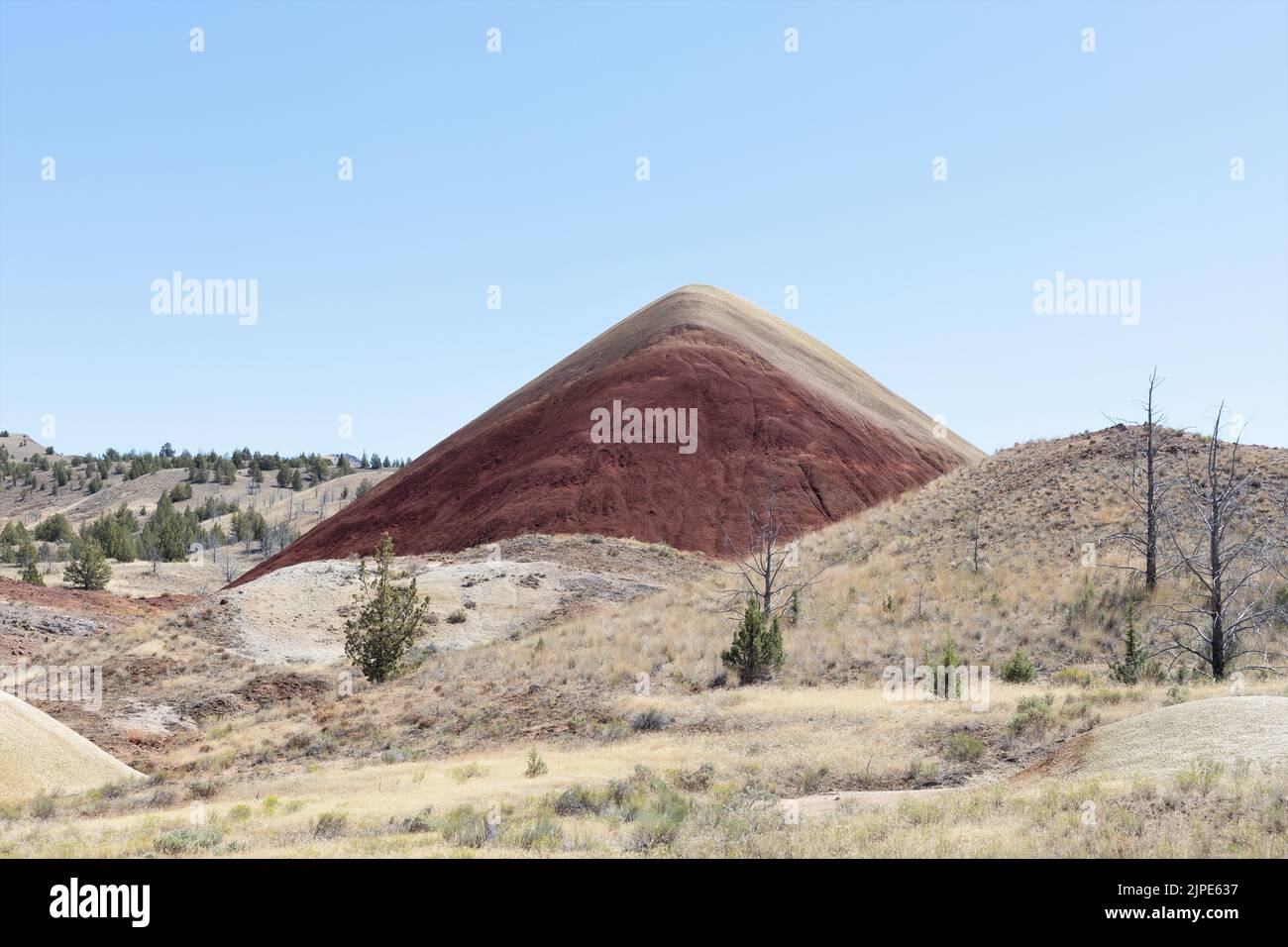 Mound beds hi-res stock photography and images - Alamy