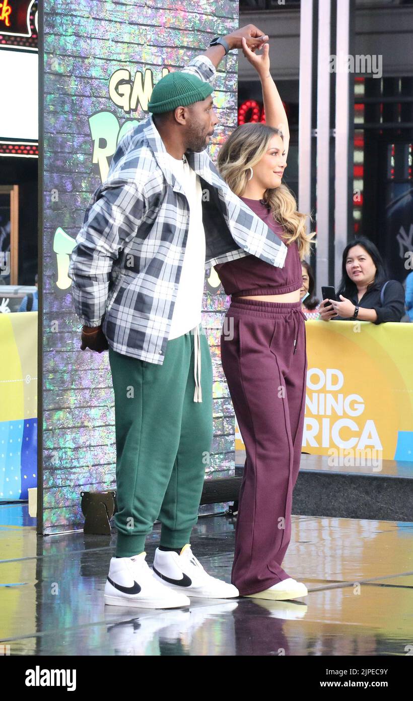 Stephen tWitch Boss And Wife Allison Holker Dance On GMA -PICTURED: Stephen tWitch Boss and ...