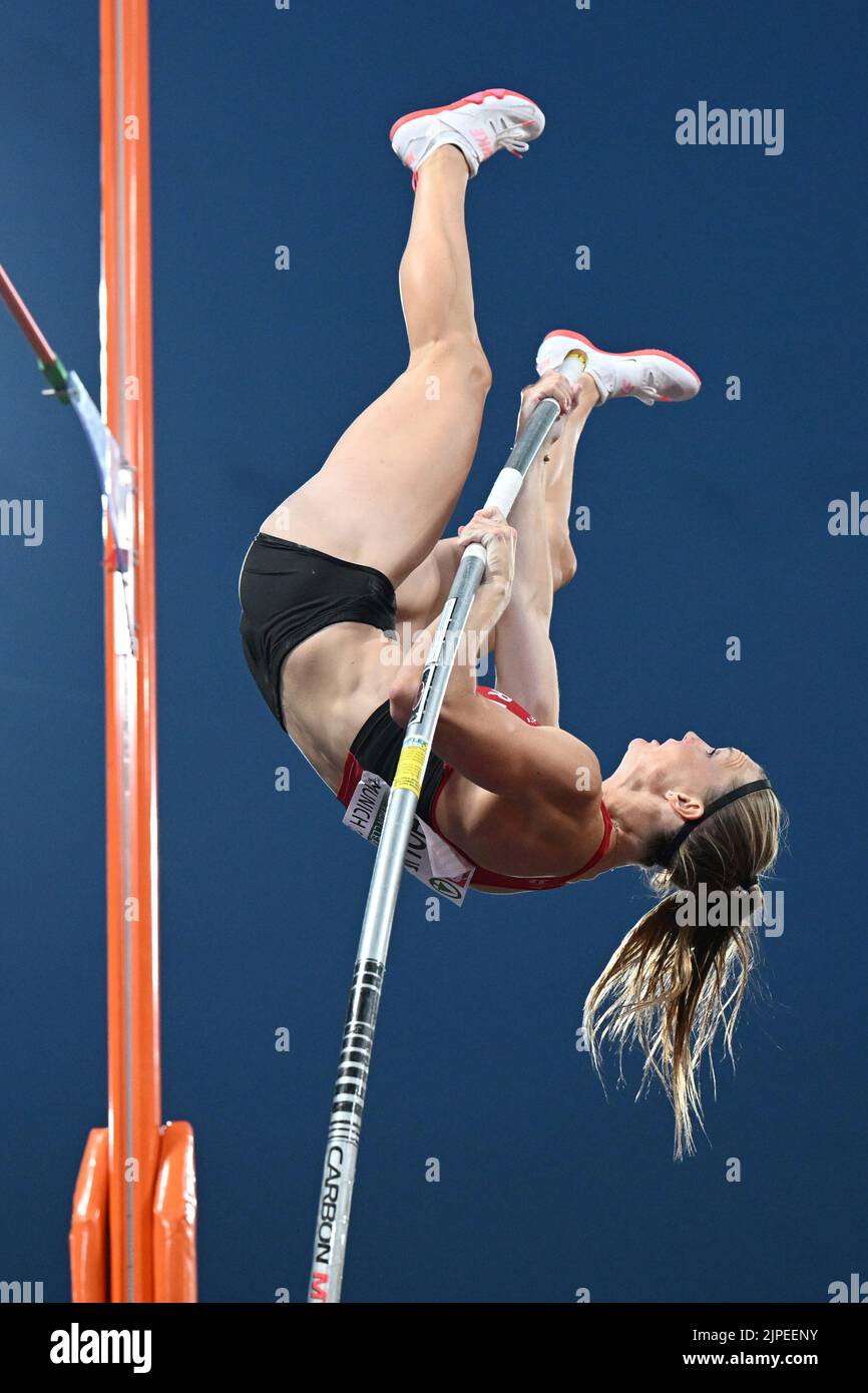 Caroline bonde holm pole vault hi-res stock photography and images - Alamy