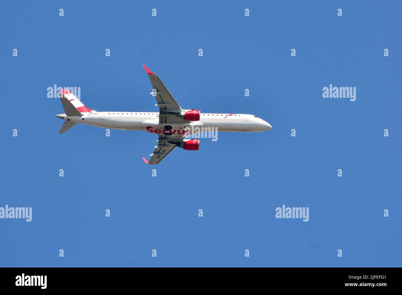 Austrian Airlines (is the flag carrier of Austria), Embraer E195LR ...