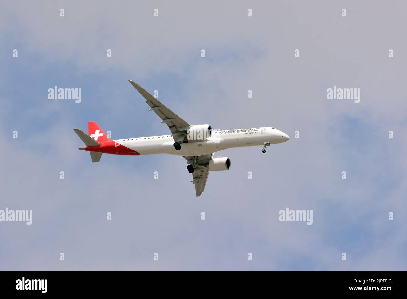 Helvetic Airways (is a Swiss regional airline), Embraer E190-E2 ...