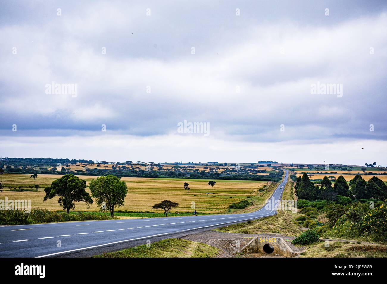 Maai Mahiu Escarpments Viewpoint, Great Rift Valley, Kenya, Landscapes ...