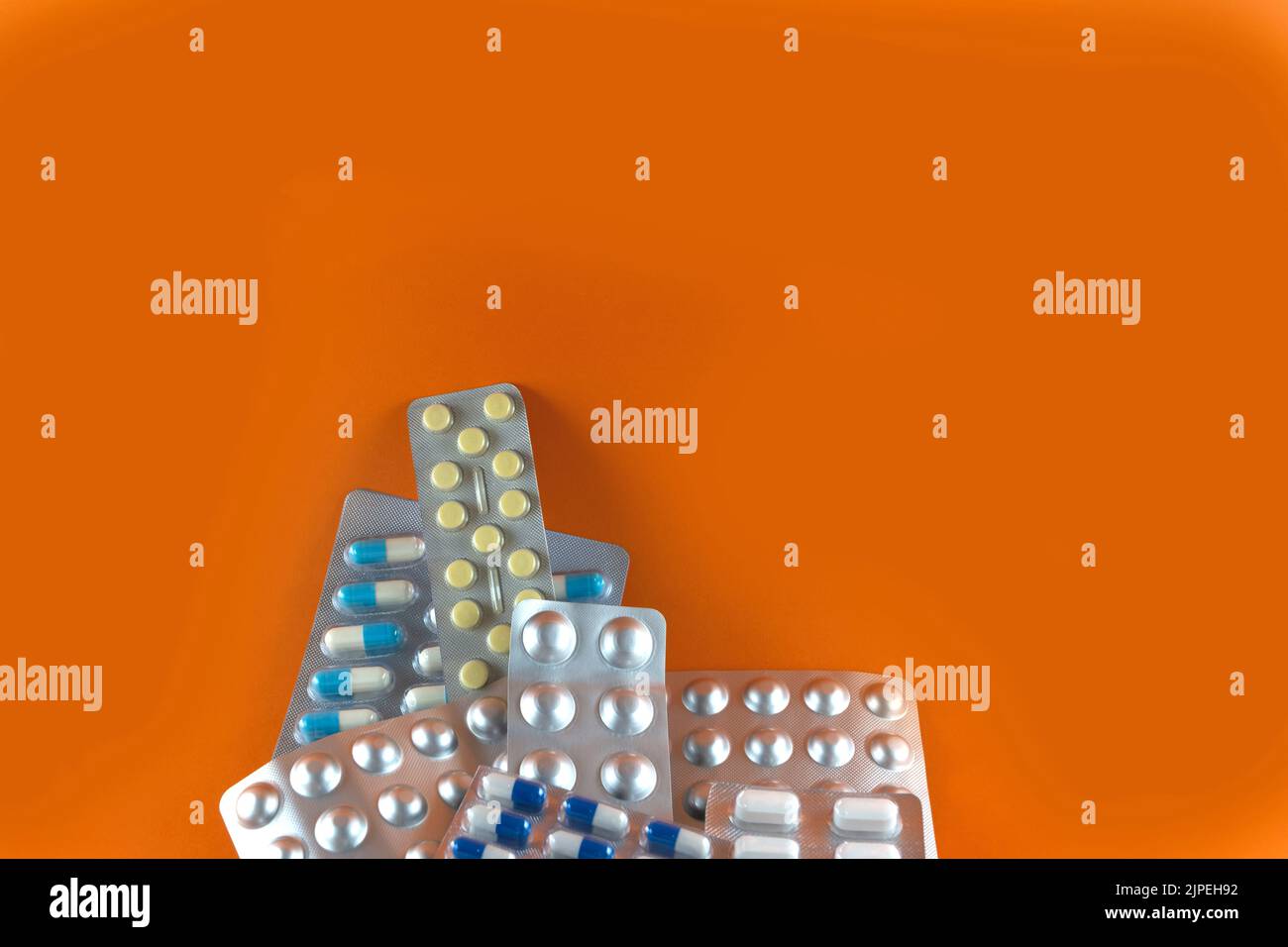 Pill carton hi-res stock photography and images - Alamy