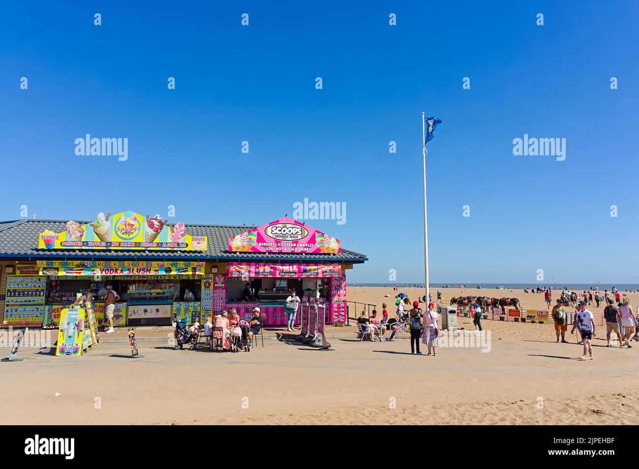 Skegness seafront hi-res stock photography and images - Alamy