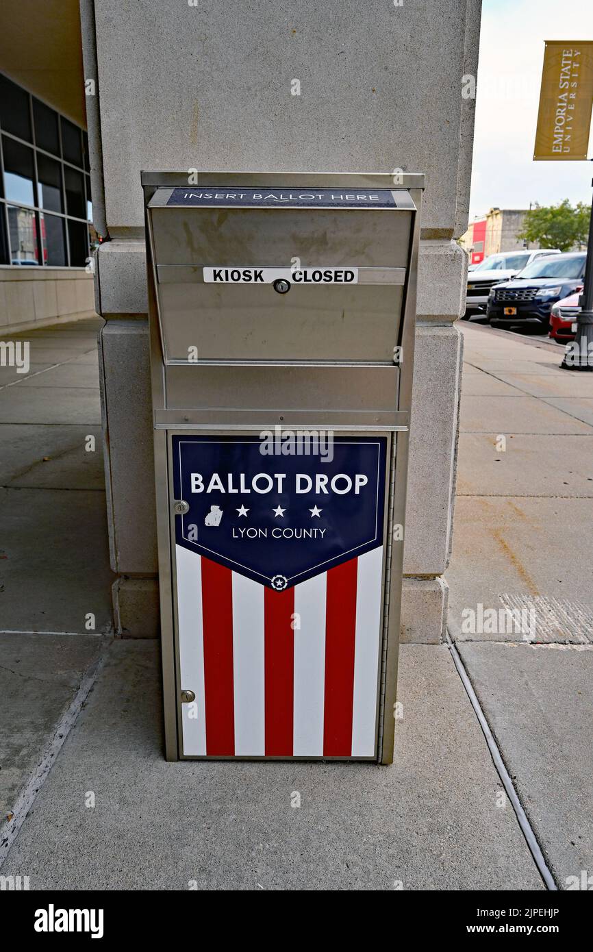 Courthouse county commissioners hi-res stock photography and images - Alamy