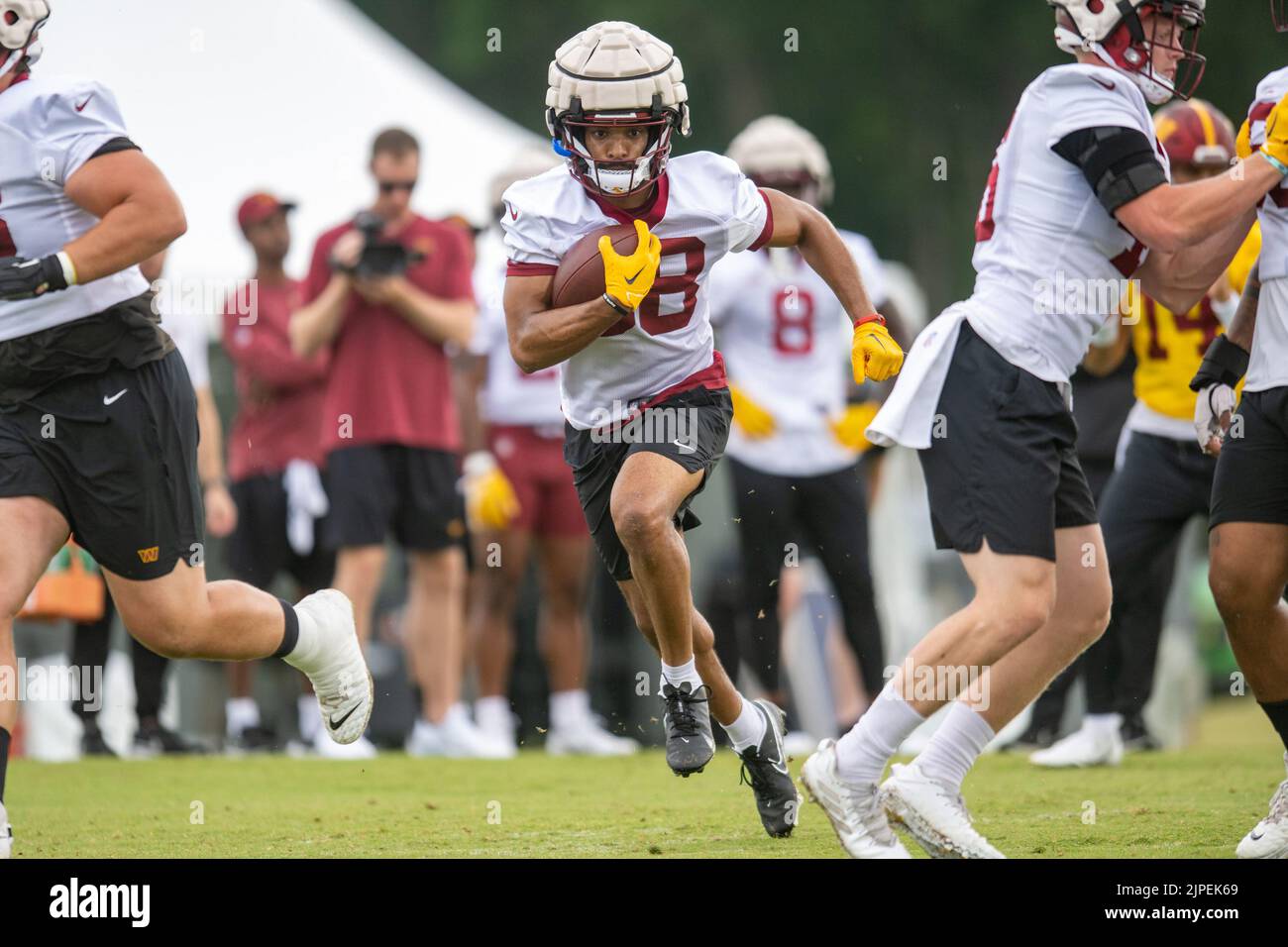 Ashburn, Virginia, USA. August 17th 2022: Washington Commanders running back Reggie Bonnafon (38 ...