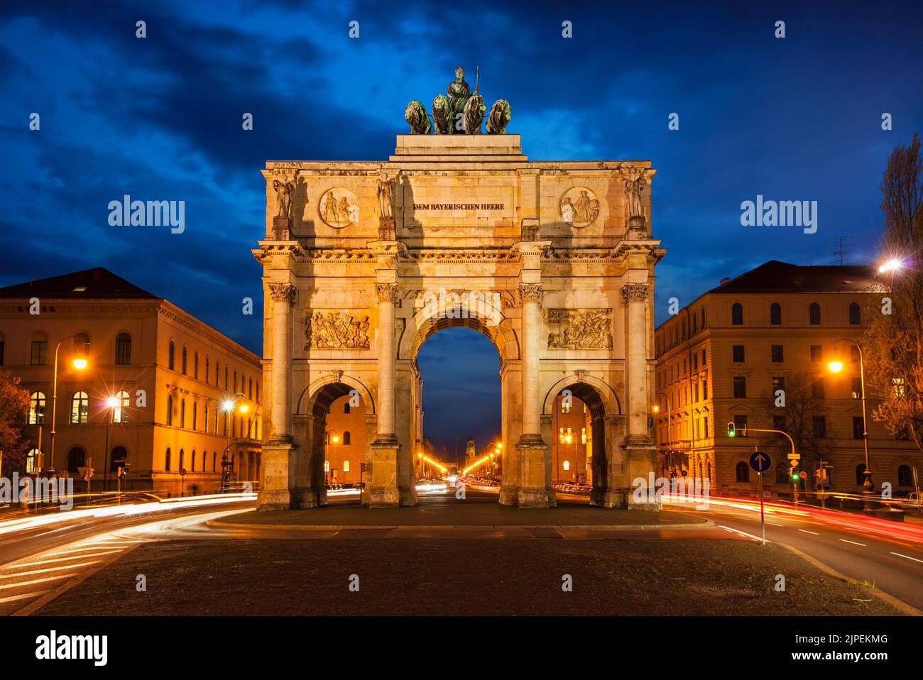 Victory arc hi-res stock photography and images - Alamy