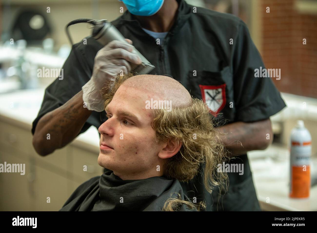 Parris Island, South Carolina, USA. 15th Aug, 2022. Young man gets head ...