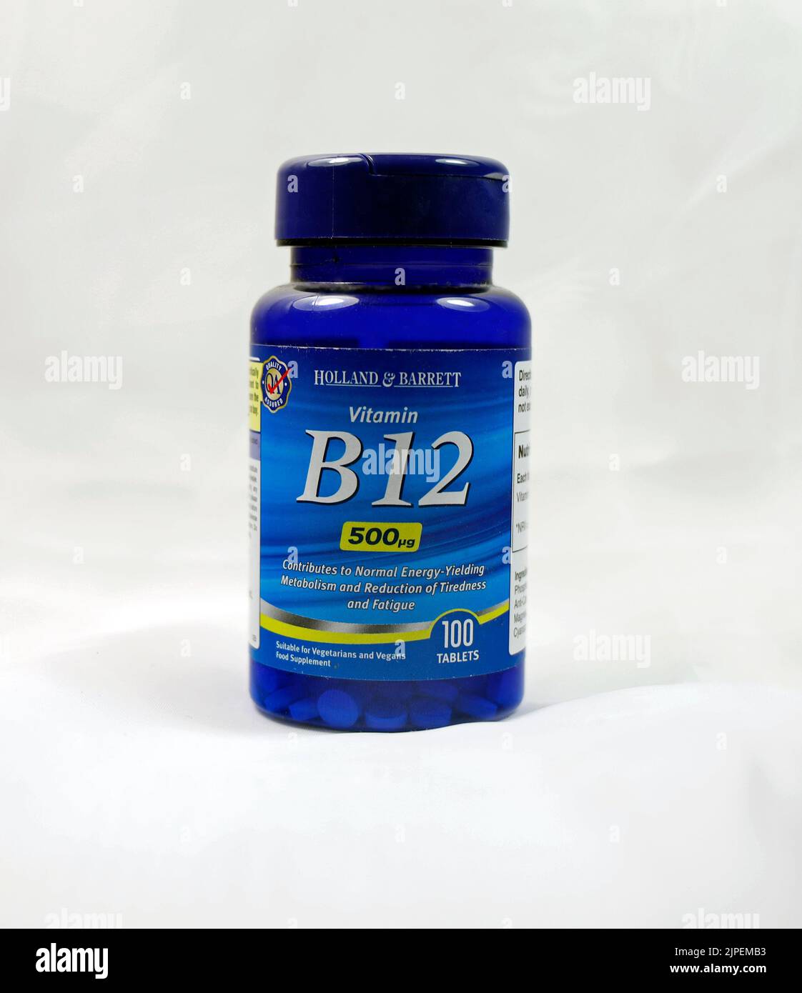 Bottle of vitamin b12 tablets hi-res stock photography and images - Alamy