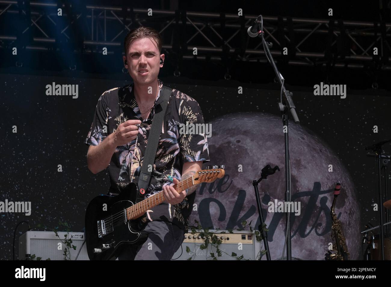 The skints band hi-res stock photography and images - Alamy