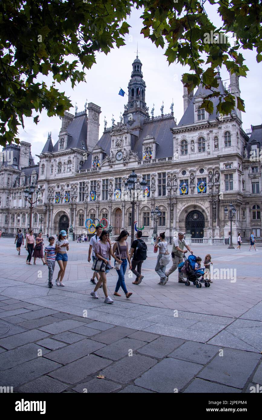 The Hôtel de Ville, the city hall of Paris, France Stock Photo - Alamy