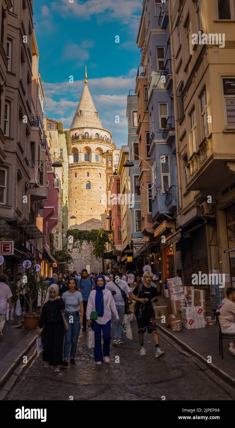 Scene from İstiklal Caddesi, Taksim Stock Photo - Alamy
