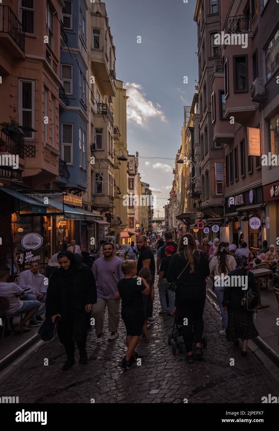 Scene from İstiklal Caddesi, Taksim Stock Photo - Alamy