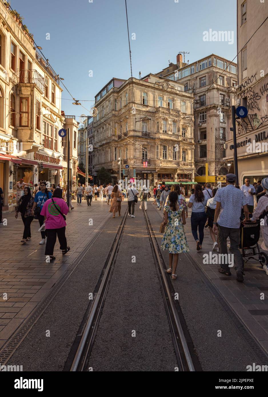 Scene from İstiklal Caddesi, Taksim Stock Photo - Alamy