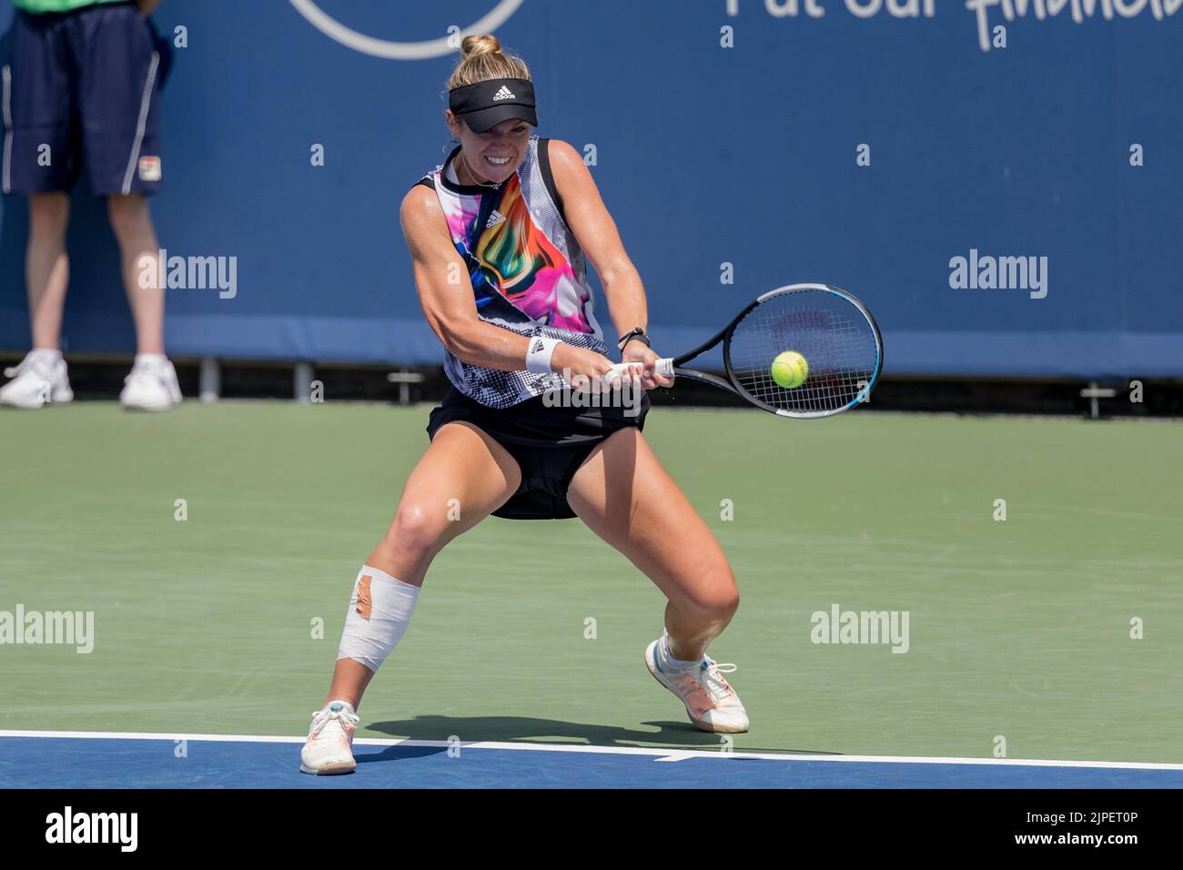 Mason, Ohio, USA. 17th Aug, 2022. Catherine McNally (USA) hits a two ...