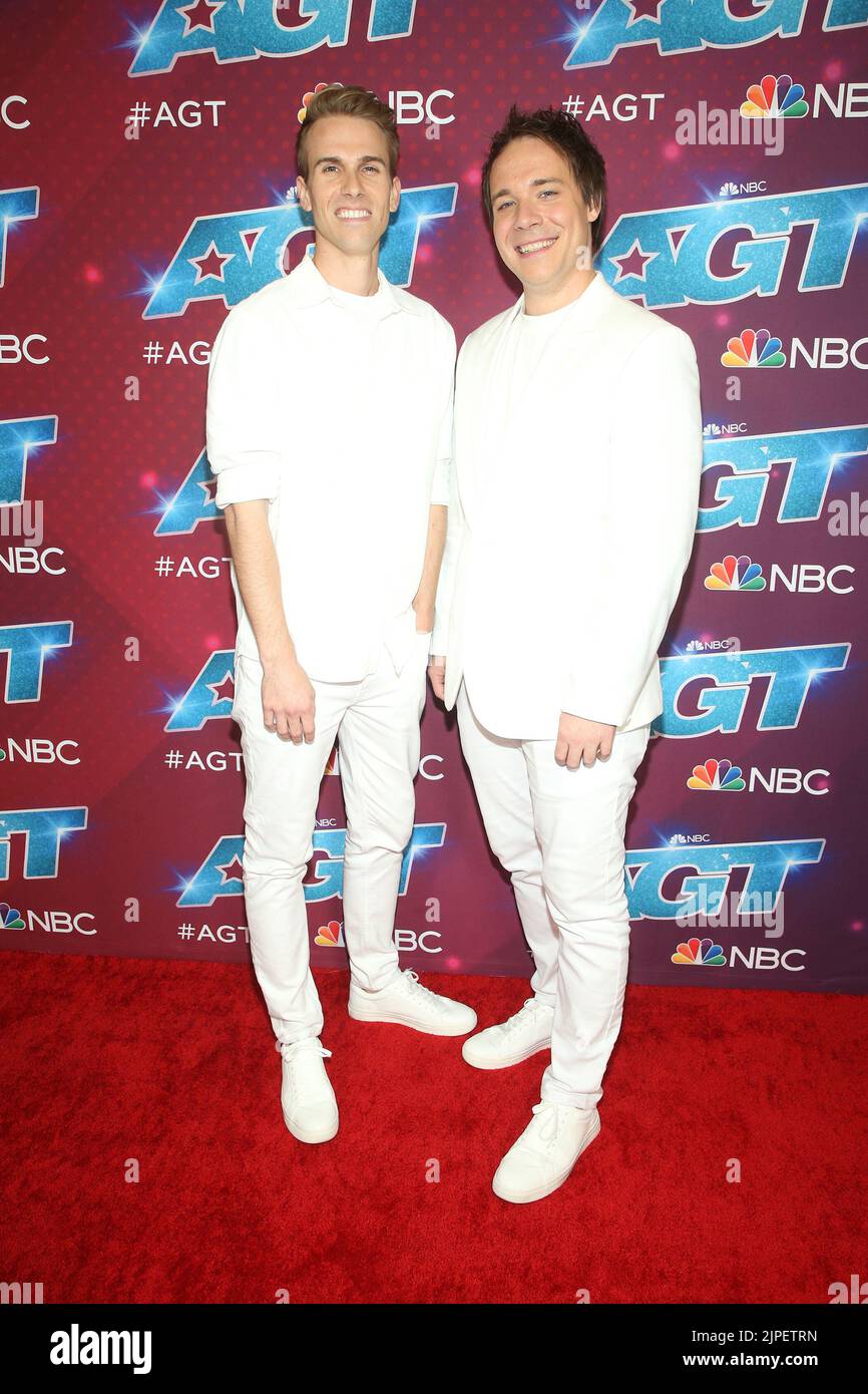 Red Carpet For ‘America's Got Talent’ Season 17 Live Show -PICTURED ...