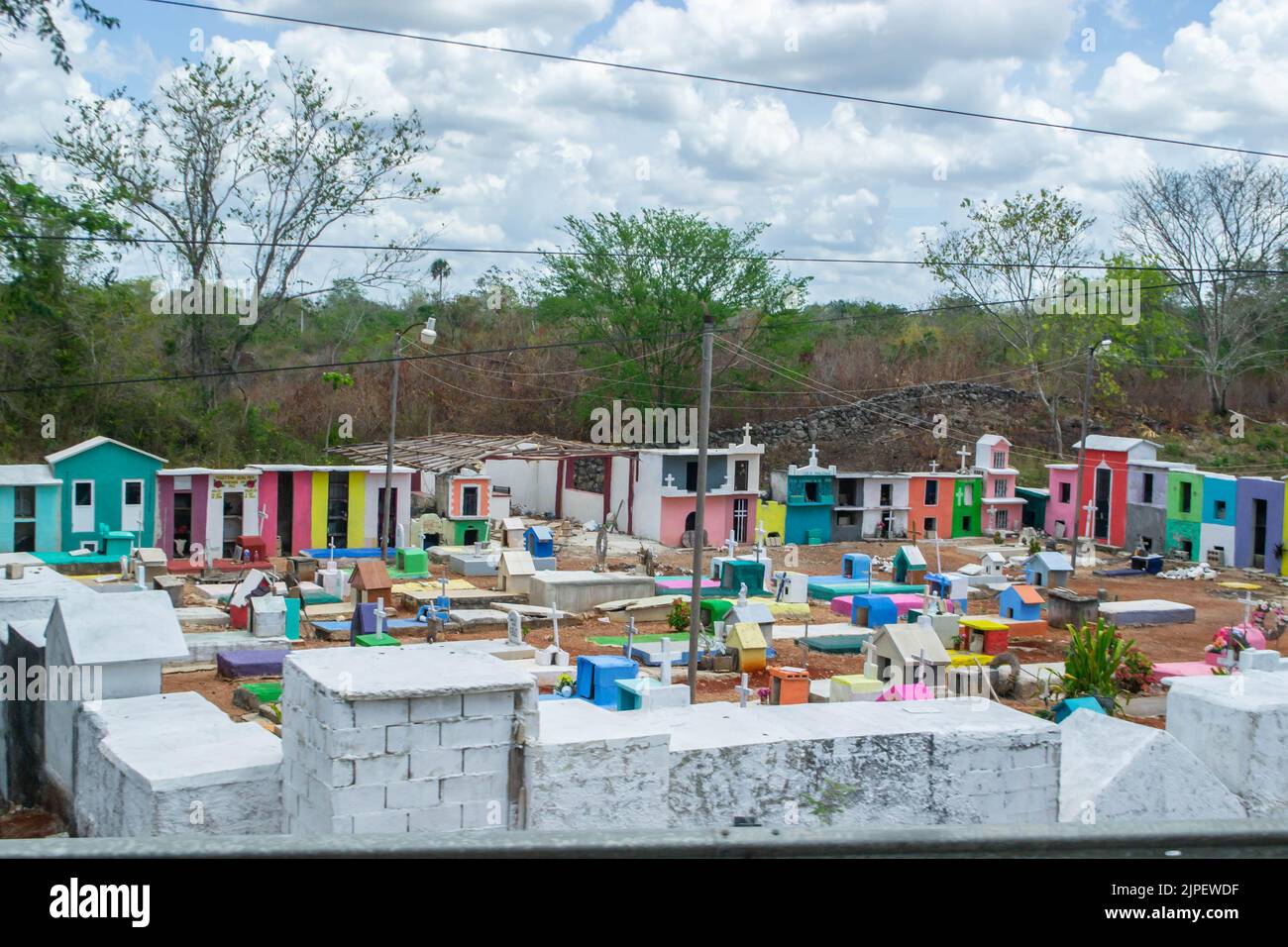 YUCATÁN, MEXICO - 21 April 2022: Colourful traditional mexico graveyard ...