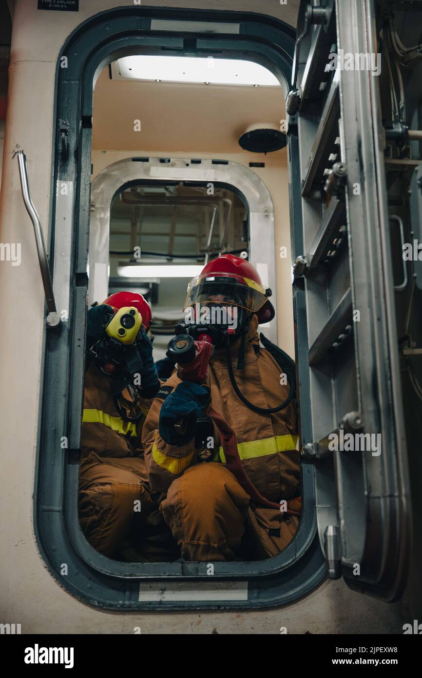 220806-N-GF955-1082 ATLANTIC OCEAN (Aug. 6, 2022) Sailors assigned to ...