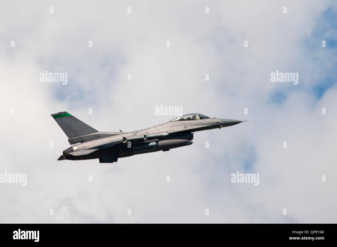 A U.S. Air Force F-16 Fighting Falcons assigned to the Ohio National ...