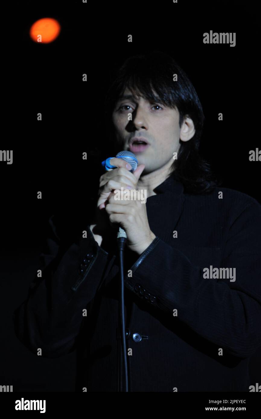 Joseph Keckler performing at TV Eye in New York City, July 2022 photos ...