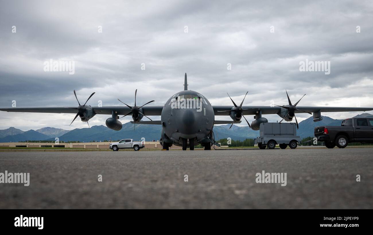 A Royal Australian Air Force C-130J Hercules assigned to 37 Squadron ...