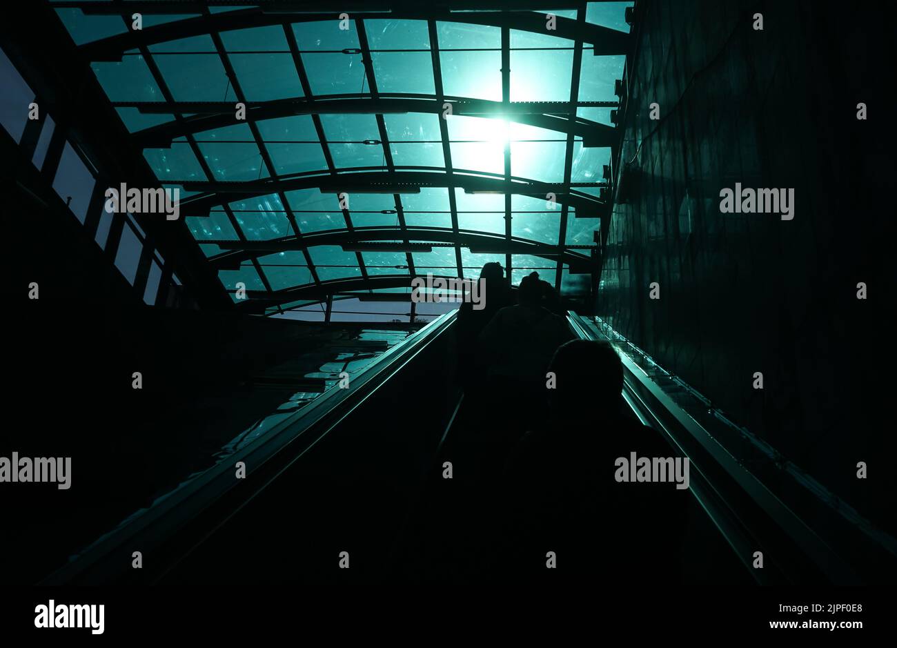 Reflection light on ceiling hi-res stock photography and images - Alamy