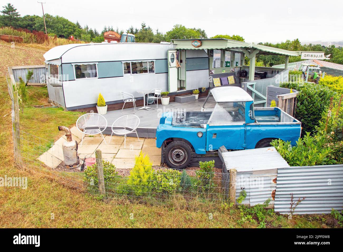 Land Rover hot tub, Bluebird caravan, High Bickington, North Devon ...