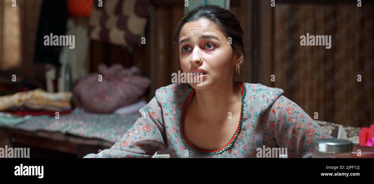 DARLINGS, Alia Bhatt, 2022. © Netflix /Courtesy Everett Collection ...
