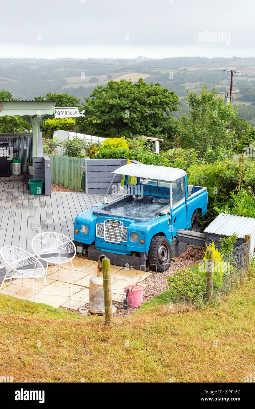 Land Rover hot tub, Bluebird caravan, High Bickington, North Devon ...