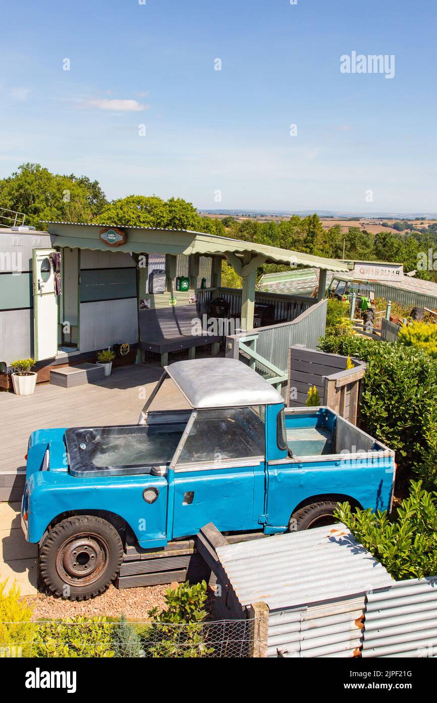 Land Rover hot tub, Bluebird caravan, High Bickington, North Devon ...