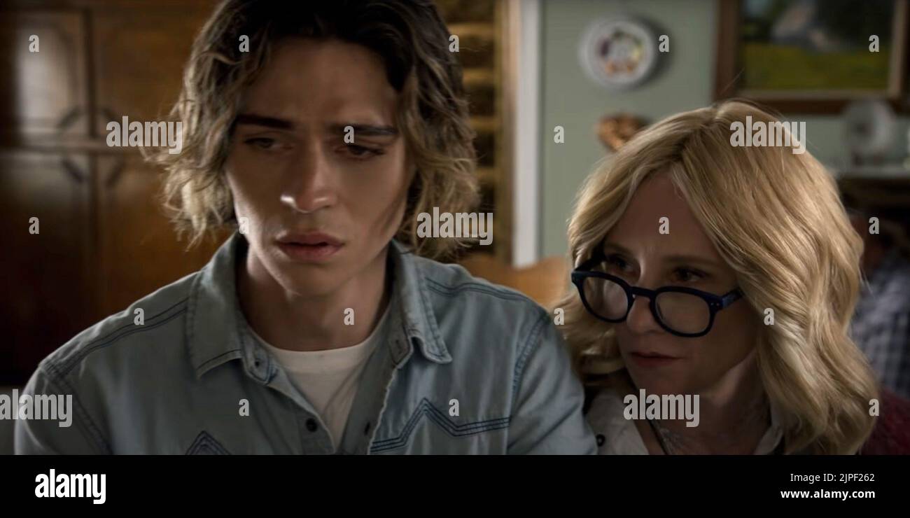 13 MINUTES, (aka THIRTEEN MINUTES), from left: Will Peltz, Anne Heche ...