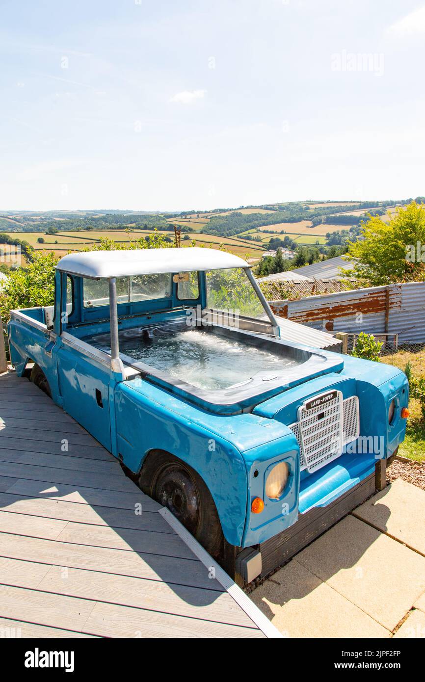 Land Rover hot tub, Bluebird caravan, High Bickington, North Devon ...