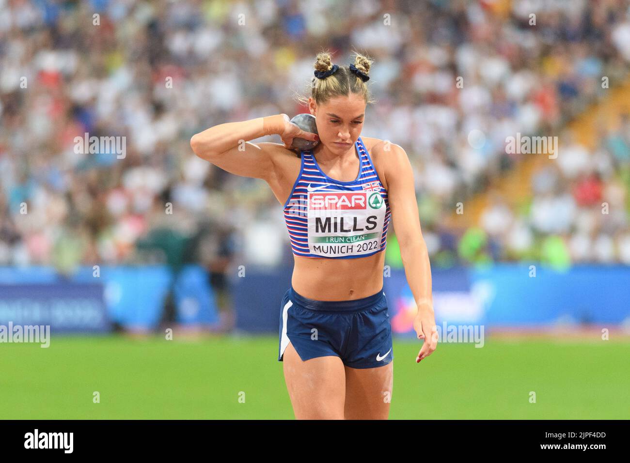 Holly mills munich 2022 hi-res stock photography and images - Alamy