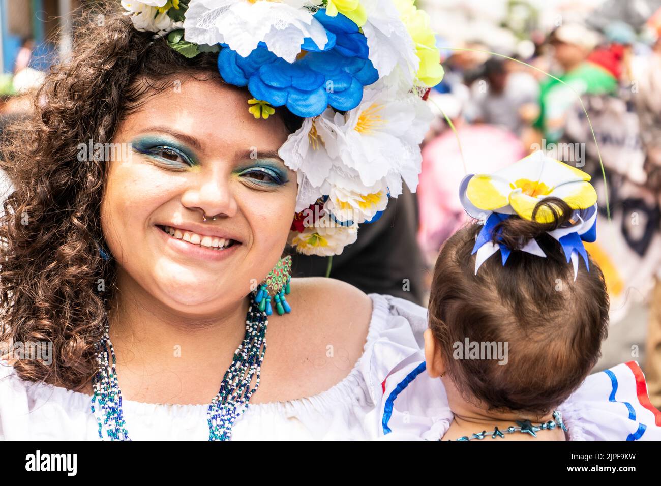 Nicaraguan traditional dress hi-res stock photography and images - Alamy
