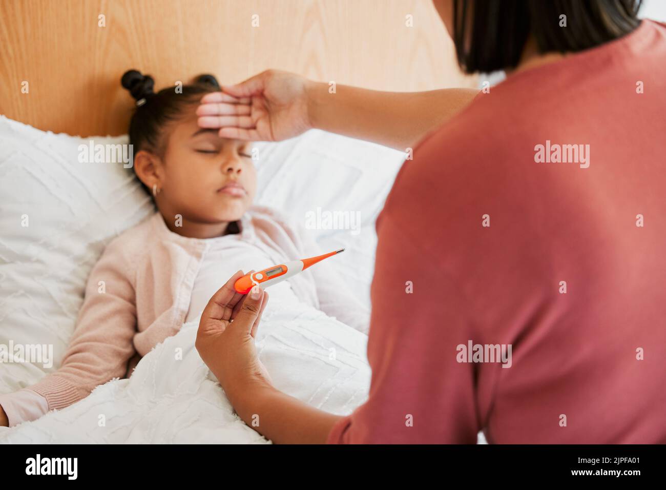 Worried mother sick child hi-res stock photography and images - Alamy