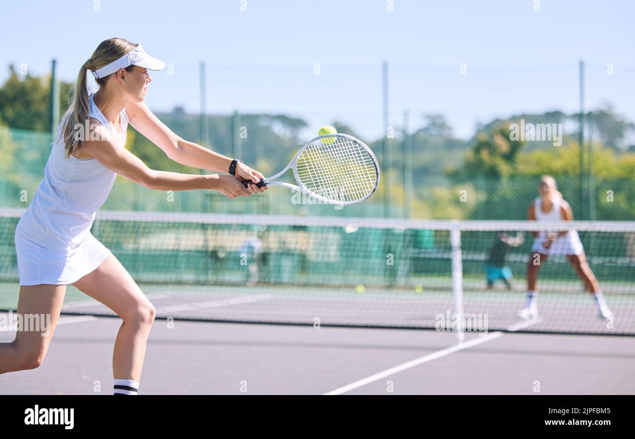Tennis ball hitting racket hi-res stock photography and images - Alamy