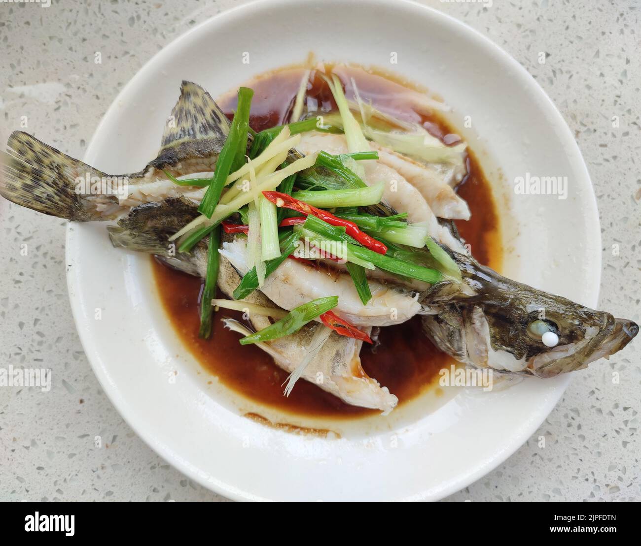 Mandarin fish hi-res stock photography and images - Alamy