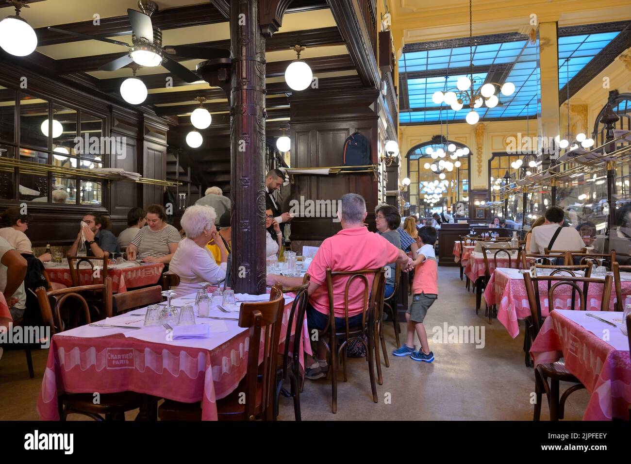 The historic and extremely popular Bouillon Chartier restaurant (since ...